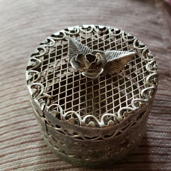 Jewelry | Vintage Silver Mesh Type Trinket Box | Poshmark